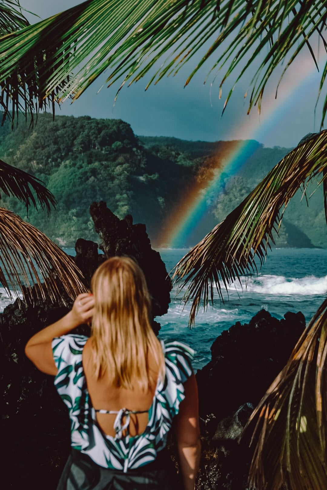 What to Pack for Hawaii • Ultimate Hawaii Packing List • Amanda Wanders