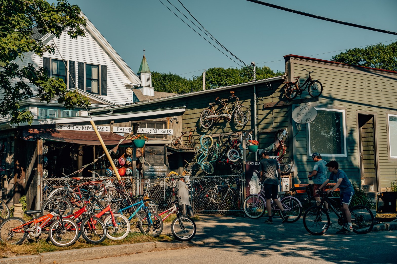 8 Fun Things to Do on Peaks Island in Maine • Amanda Wanders